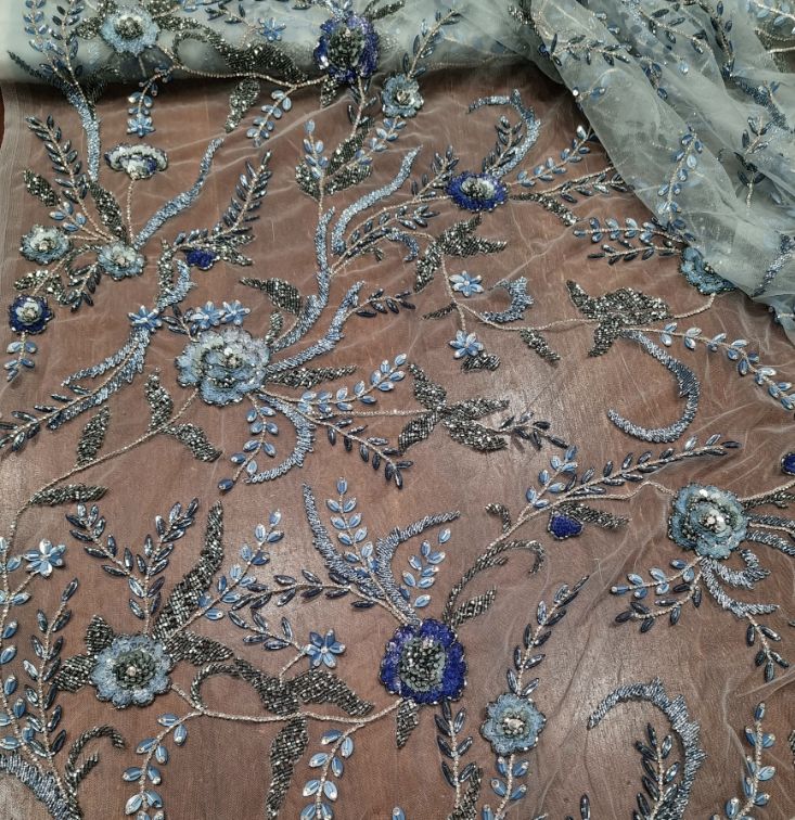 HAND EMBROIDERED TULLE GIORGIA – Tessuti Fochi Carmen