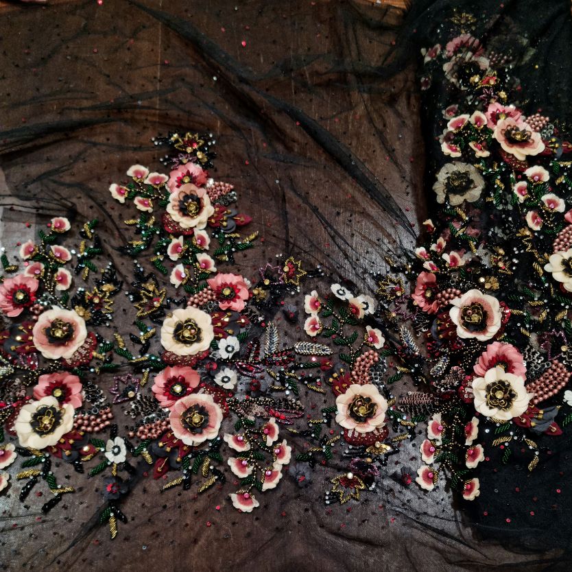 HAND EMBROIDERED TULLE EMIR – Tessuti Fochi Carmen